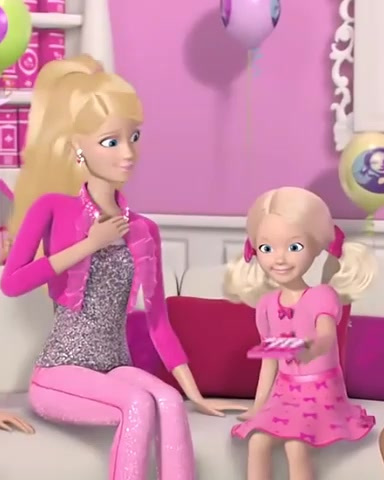 芭比:小凯莉要竞选总统,发言稿写得真不错,芭比都为她叫好