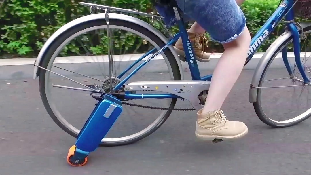 这动力棒真神奇!3秒自行车变电动车,刹车自动断电,40分钟充满