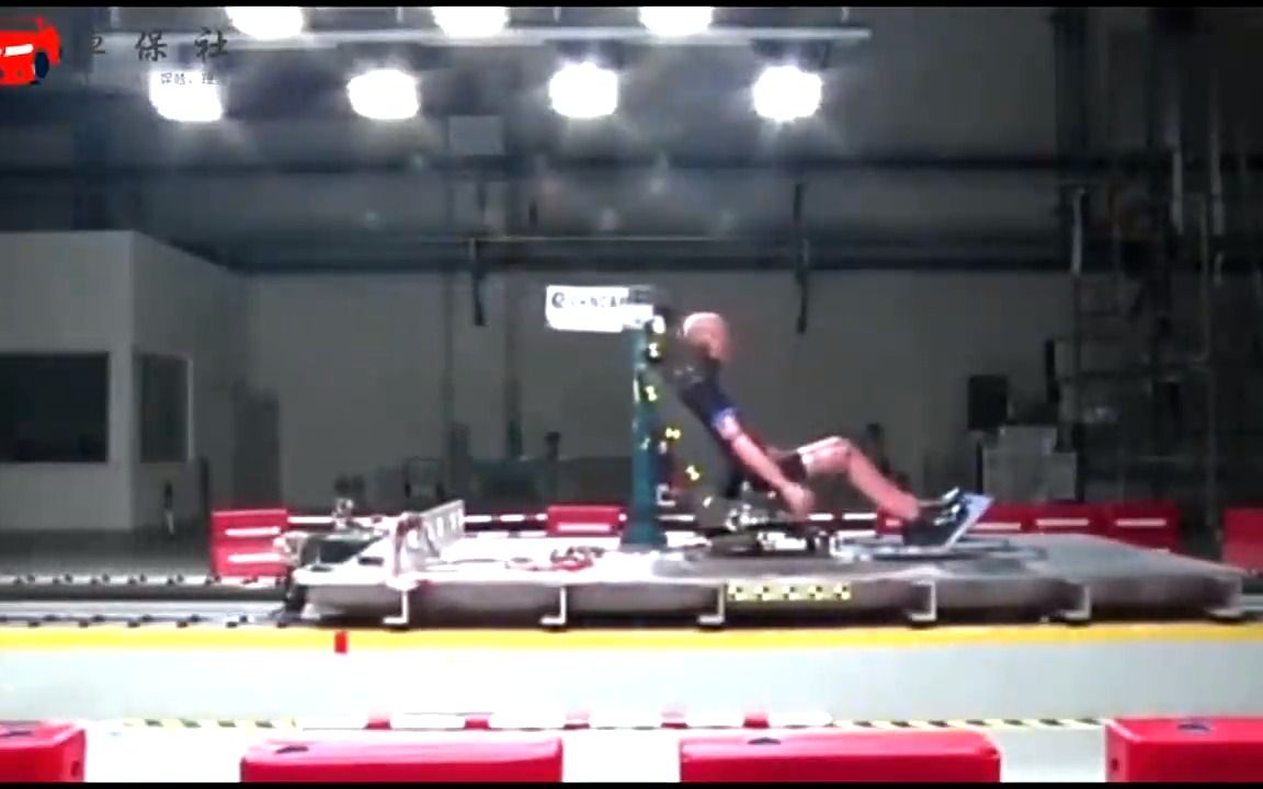 蒙迪欧金牛座碰撞测试,结果证明:完全符合美系车宗旨!