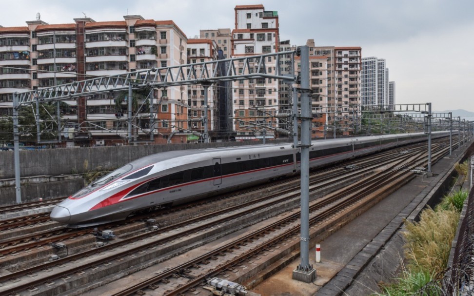 ...有限公司广州动车段长沙动车运用所CRH3C-3073+3045广州北站通过