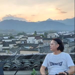 小周弹吉他 