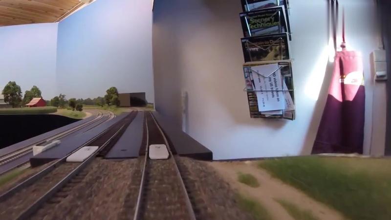 火车模型第一视角,大桥,道口,站场,信号灯,护轨一应俱全