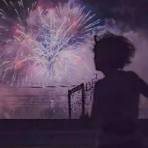 震慑于我的雷霆之威 