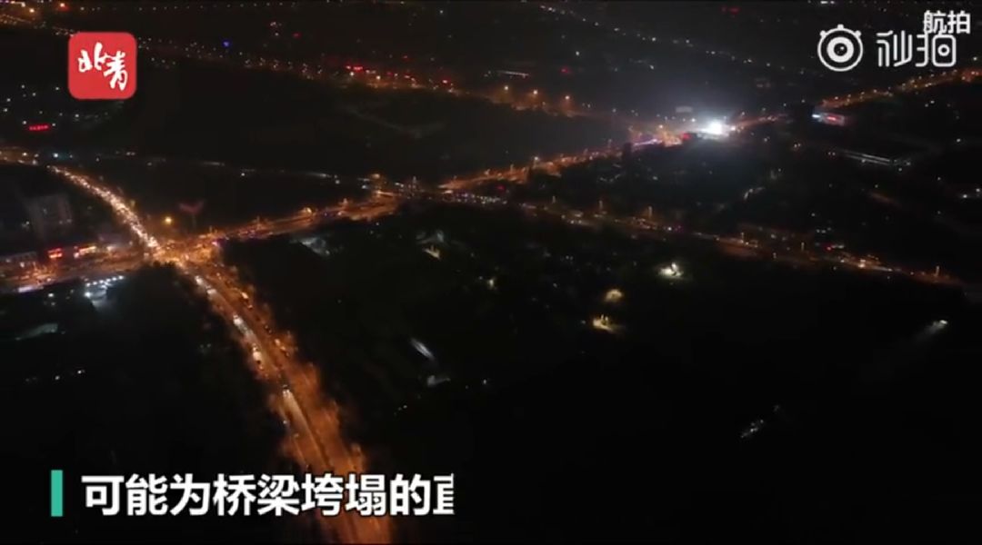 航拍无锡高架坍塌现场 救援还在继续 直接原因可能为货车超载