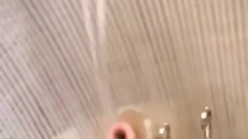 原来毛衣是这么织出来的,这个机器设计得太精妙了