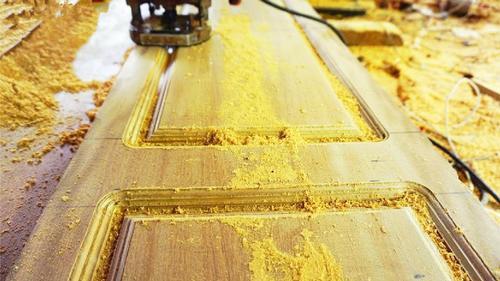 长见识了!工匠老式工艺制作木门,看这成品真坚固,不愧是老技术