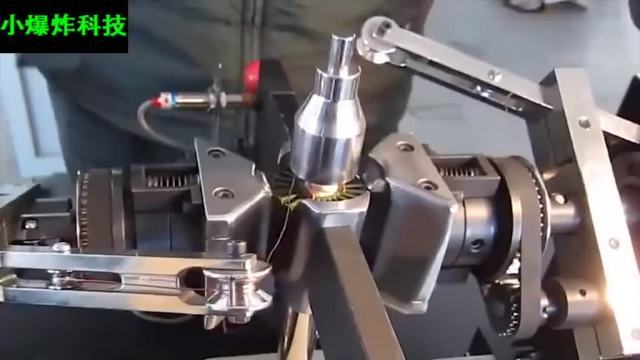 让你大开眼界!超大型发动机是怎样来绕线的,解开我多年疑惑