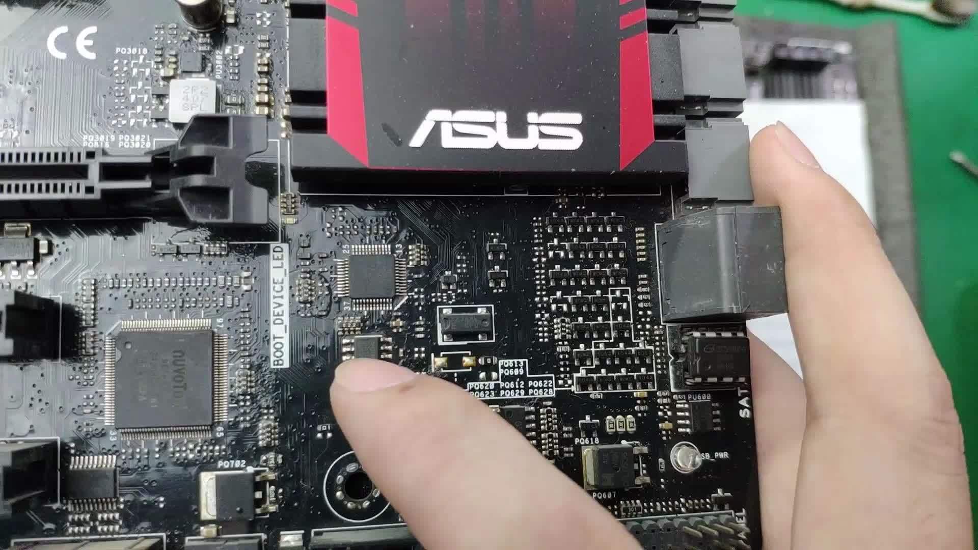 【主板维修】网友每天看维修视频,终于他找到了故障就差一步就可以修好主板