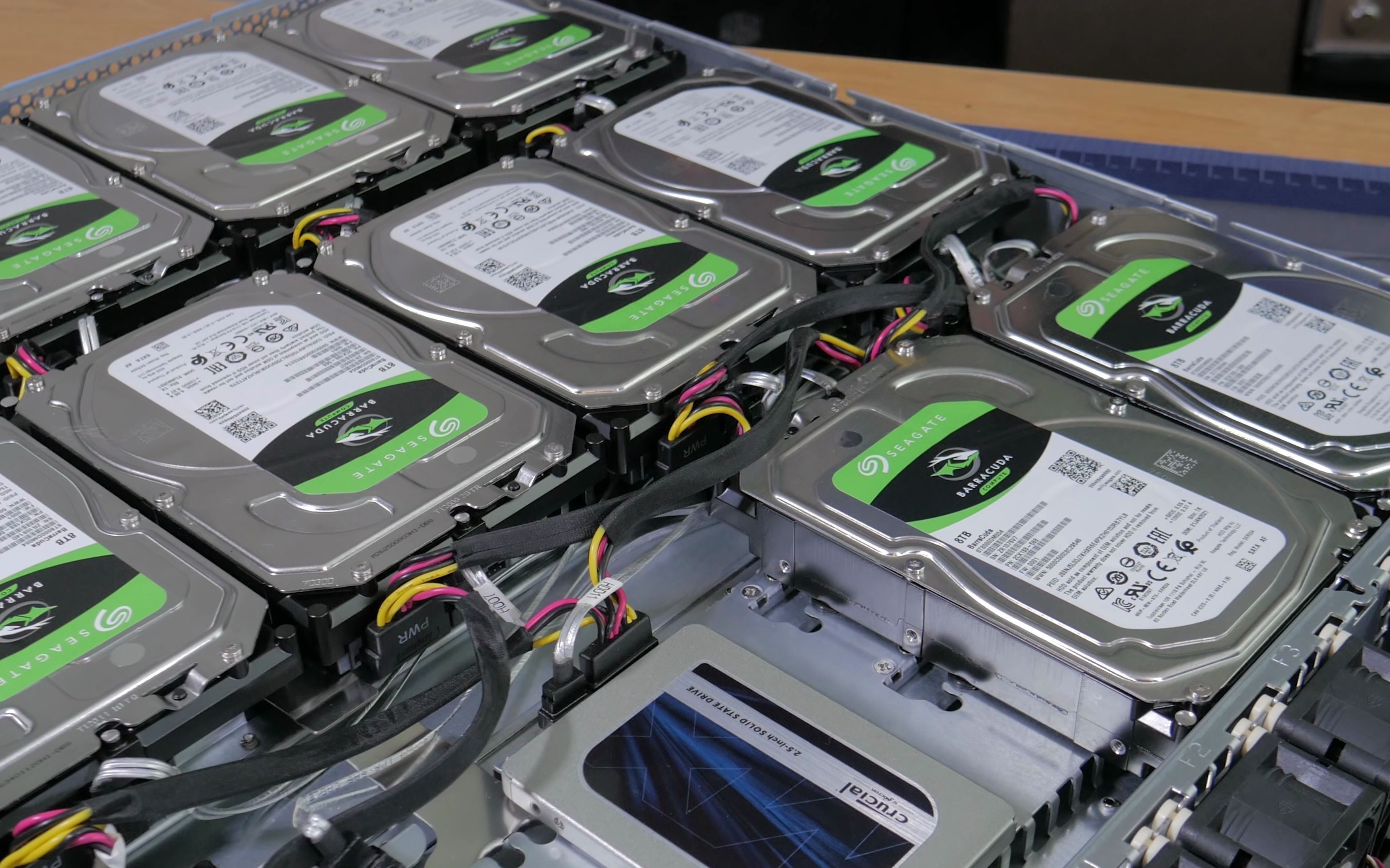 2021 年存储服务器!超大硬盘存储 80TB NAS
