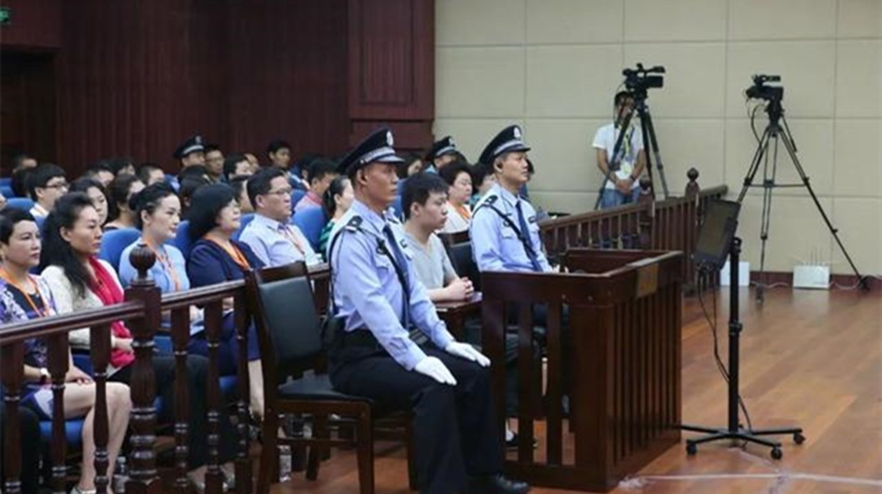 服刑4年7个月4天,"辱母杀人案"于欢终出狱,曾被判无期徒刑
