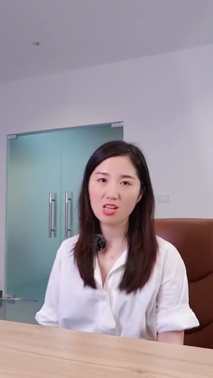 .简单的画几个灯位图,还需有吊顶结构...