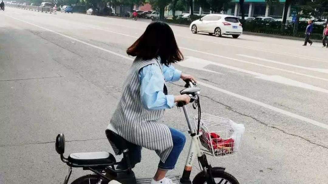 路上电动车没电怎么办,不用着急?用这招出门骑车基本不用愁