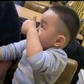 一个卖书的95后 