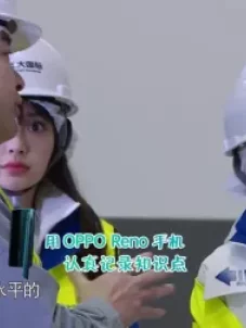 李晨第一次看到垃圾山,这个场面可以说很壮观了