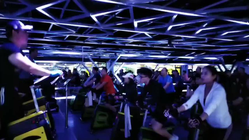 #练出好身材 #花式动感单车