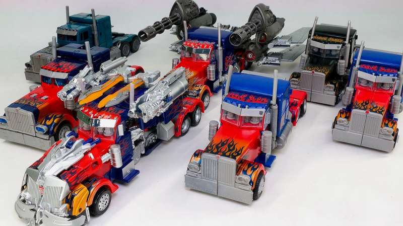 放大版大师级擎天柱汽车机器人玩具卡车模型