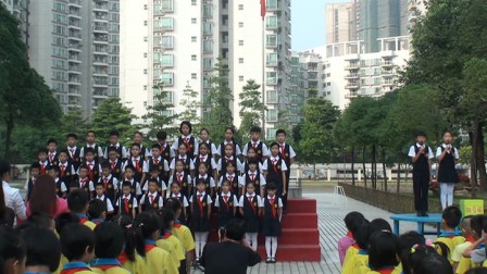 弟子规伴我们同行——501班主持升旗礼