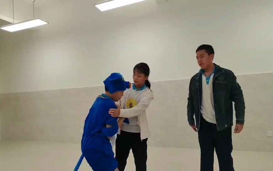 东莞市大岭山新风中学罗嫦学生作品(课本剧表演)
