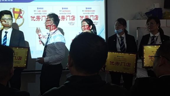我们一切的努力,都是为客户服务,用真诚给客户一个满意的答卷
