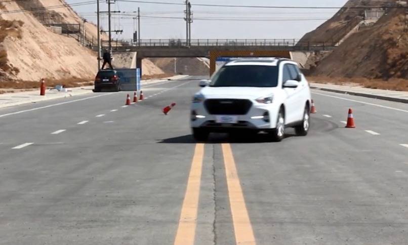 麋鹿测试:哈弗M6 VS 本田CRV,国产合资对决,差距有多大?