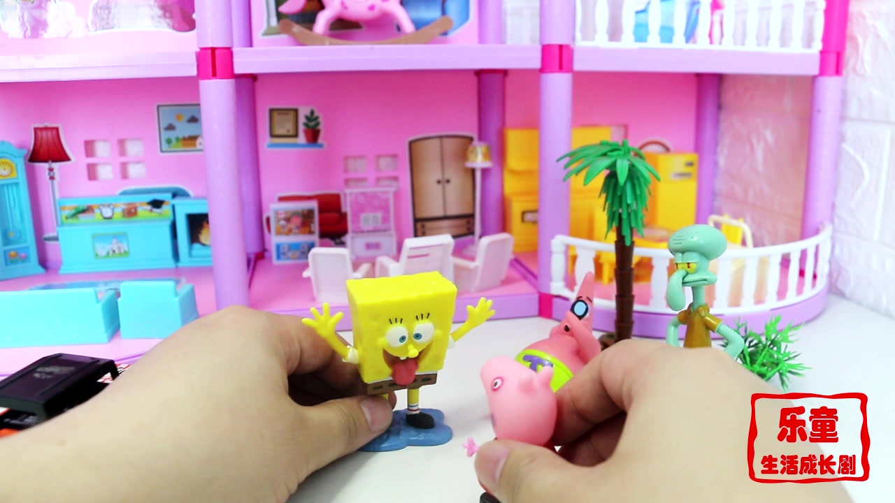 海绵宝宝:海绵宝宝向好朋友介绍动漫界红人佩奇!