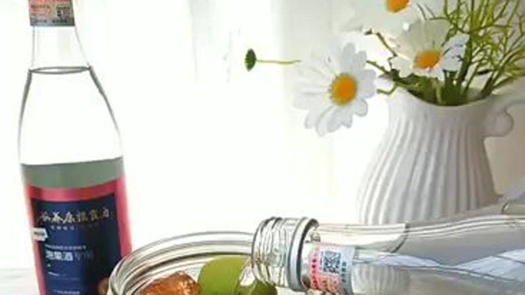 如何制作青梅酒,青梅泡酒方法,正宗自酿青梅泡酒