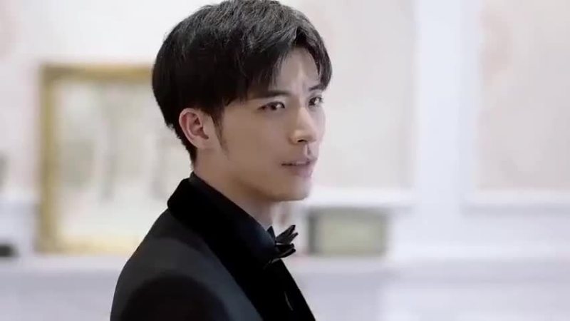 奈何boss要娶我2,总裁看木木换装,露一点的衣服他都不同意