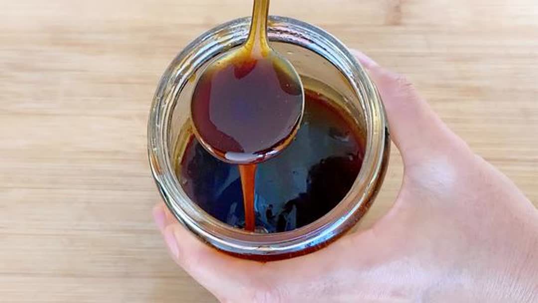秋梨膏不用买了,手把手教你做,几个梨锅里一煮,止咳润肺滋味好