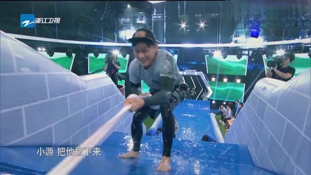 王牌对王牌:李晨登顶后滑下,一举一动直接笑哭全场!