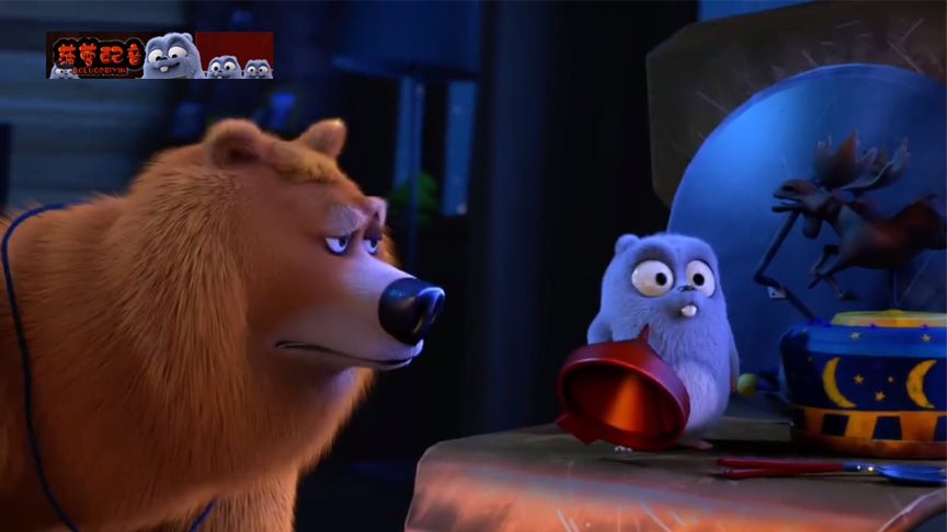 菠萝动漫:熟睡的大熊被吵醒,竟看到在表演皮影戏,是怎么回事呢