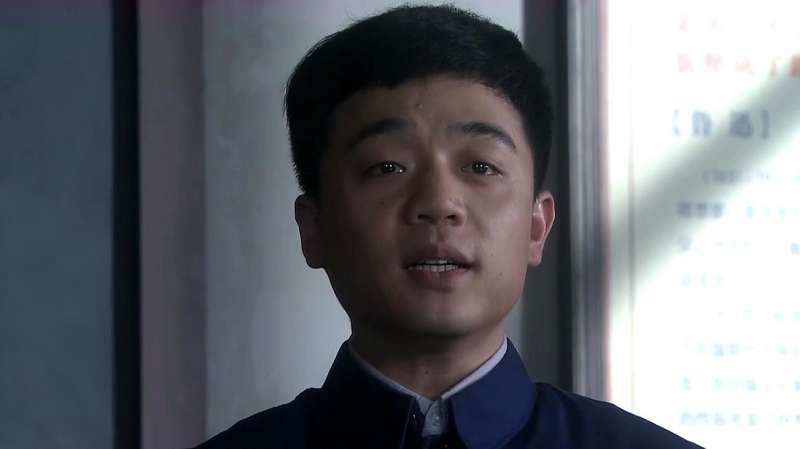 新生报到自我介绍,没想到天津小伙刚开口,同学就知道他是哪里人