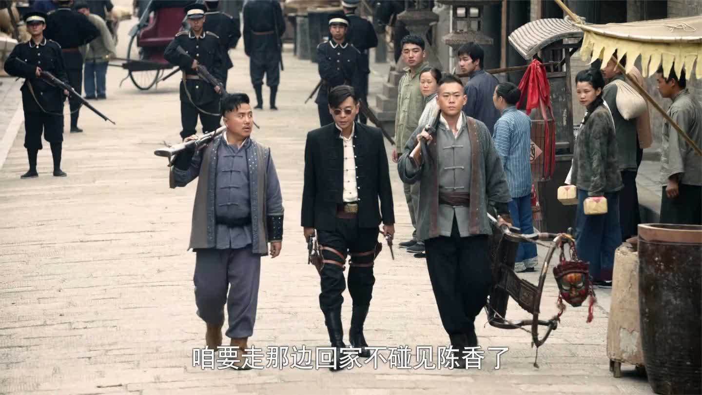 义道:二少爷回家晚怕被爷爷骂,怎料竟把表调慢一刻钟,真机智