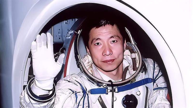 杨利伟太空听到“敲门声”,科研人员努力13年,后来找到原因了吗