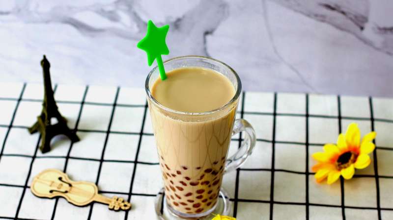 原来珍珠奶茶的做法这么简单,每次做一大杯,一点不比买的差