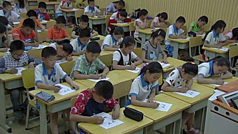 ...数学上册5简易方程等式的性质-张老师公开优质课(配视频课件教案)