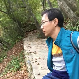 热爱生活的老松 