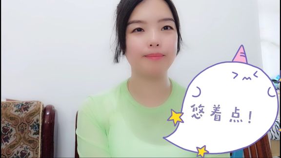 女司机手忙脚乱的把油门做刹车踩,结果怎么样呢?