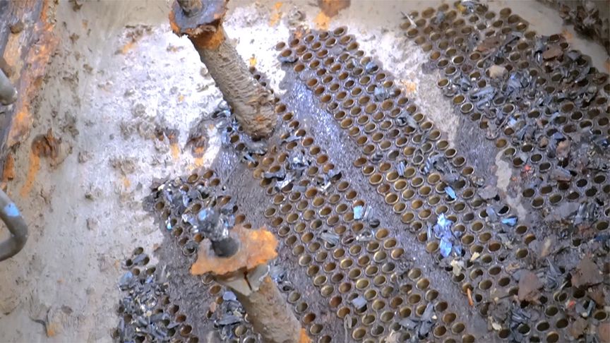 使用一年的换热器防腐效果良好,拆检后发现材料无脱落