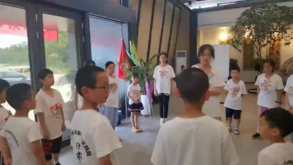 青少年领袖特训营小组互动!