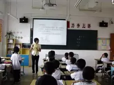 人教版语文第六册第四单元习作教学实录_3[www.ae2.cn]