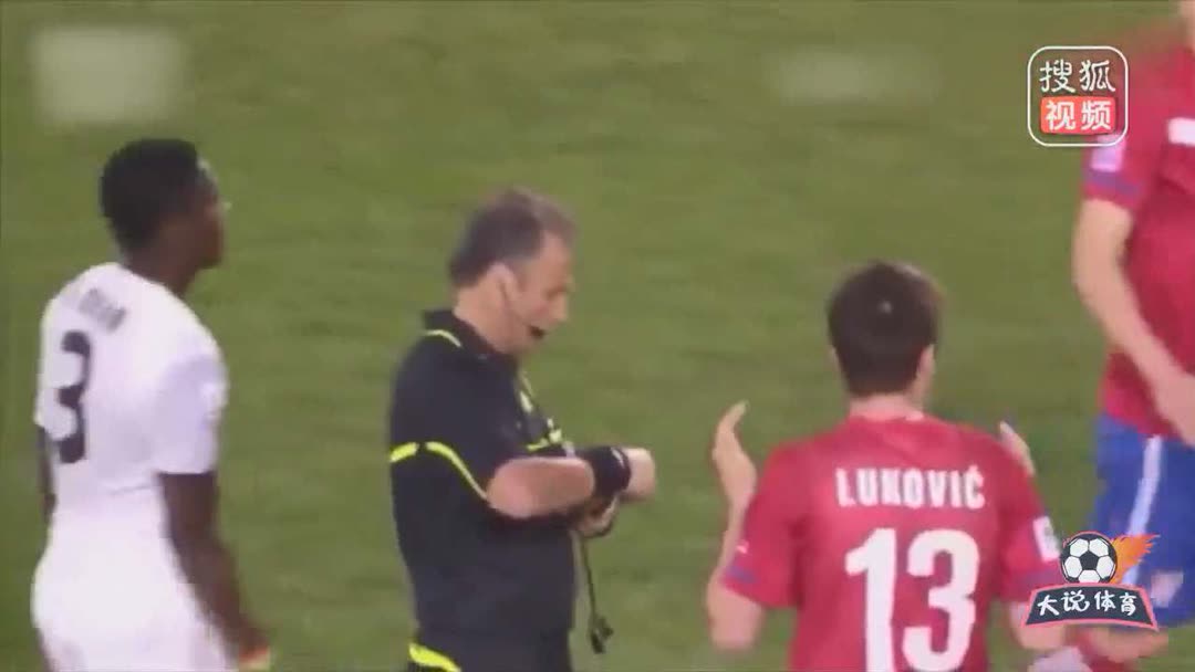世界杯红牌时刻盘点:10年世界杯卡卡肘击,被判红牌!