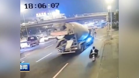 无锡 一高架桥发生桥面侧翻 致3死2伤