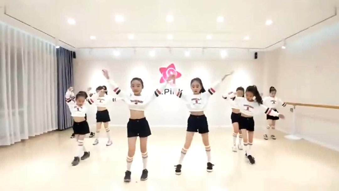 儿童舞《good time》完整版简单容易六一汇演