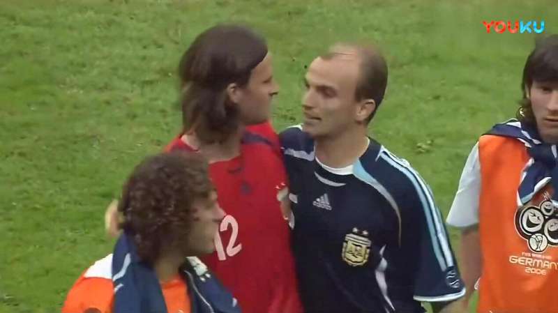 06年世界杯:德国vs阿根廷点球大战,神奇纸条助莱曼扑出两个点球