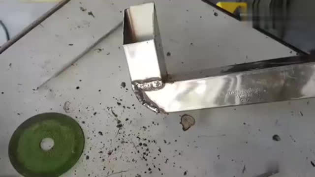 这才是方管的正确折弯方式,惭愧啊,今天才知道!