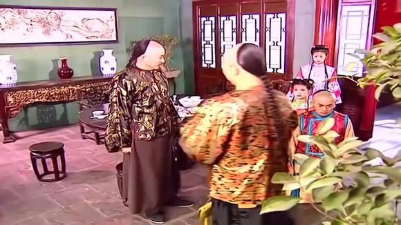 皇上拿小燕子等人没办法,只好亲自来请他们