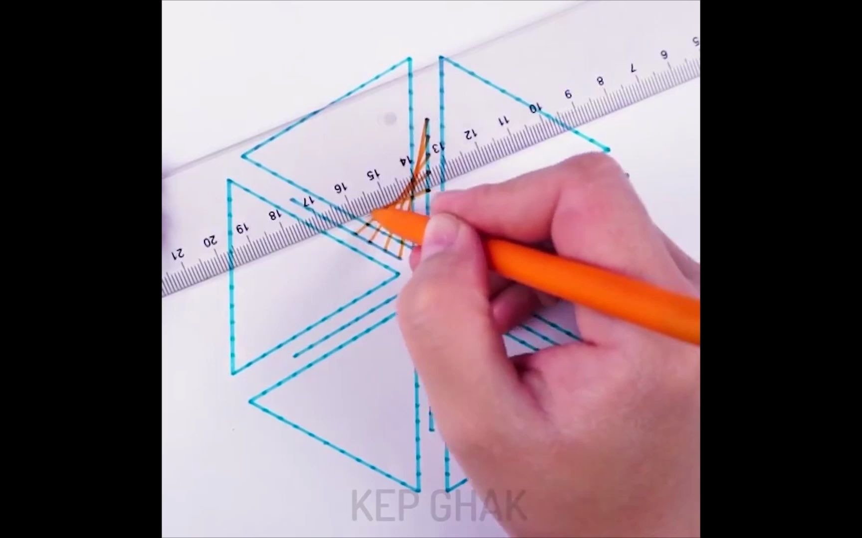 【手绘】看完你还觉得自己会画线吗?