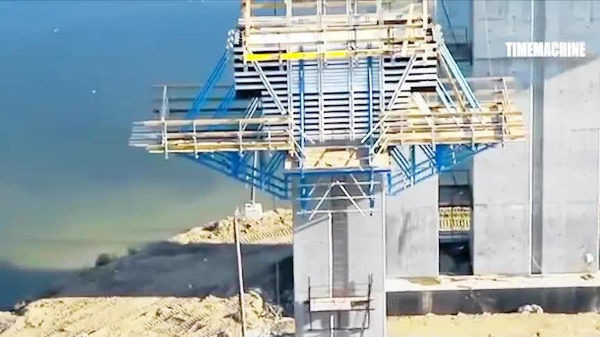 实拍在建的跨海大桥,这桥梁建造技术真是无与伦比