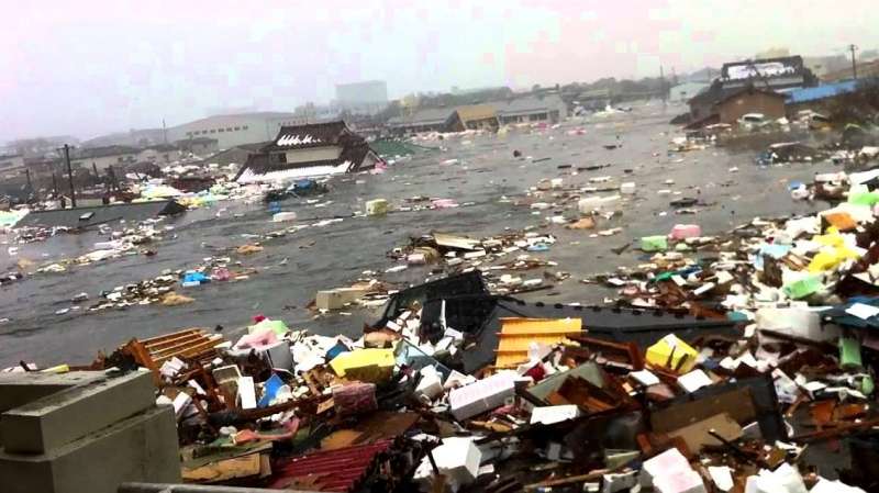 日本再次爆发超强大海啸,整座城市全被淹没,看完让人头皮发麻