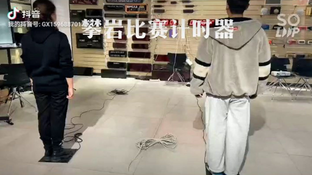 攀岩比赛计时器升级款出来了,训练模式和比赛模式可以任意切换使用...